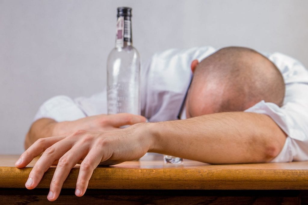 Uzależnienia – jakie są pierwsze symptomy? Uzależnienia – jakie są pierwsze symptomy?